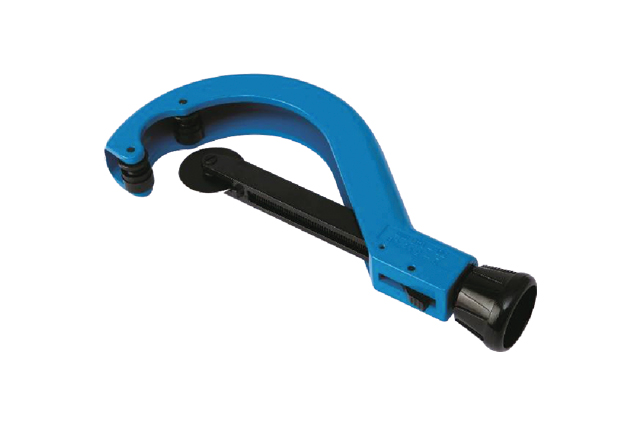 9500.100160T Terrain FUZE HDPE 100mm 160mm Pipe Cutter Blue Polypipe